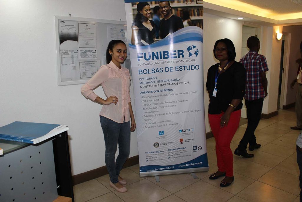 Alunos de Moçambique participam de conferência da FUNIBER em Beira ...